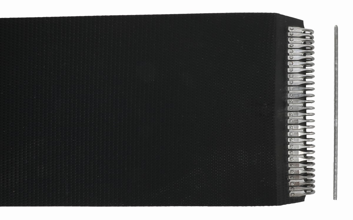 Courroie de Round Baller type New Holland découpée et agrafée Mato U24BS